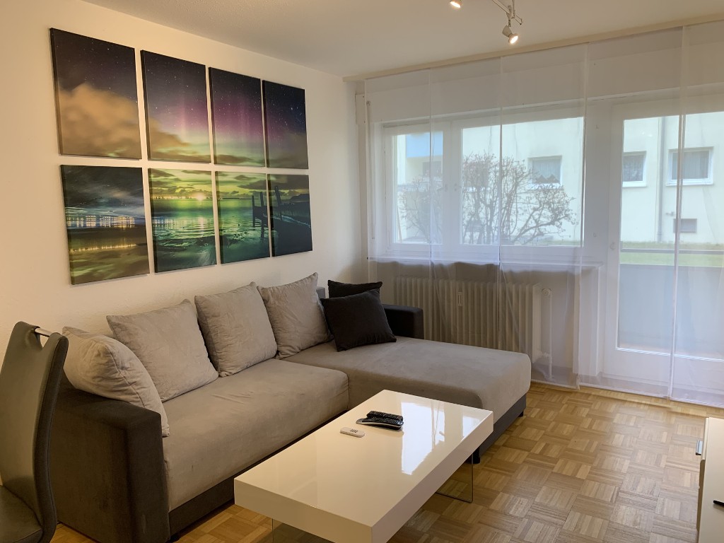 Möblierte top-renovierte 2-Zimmer-EG-Wohnung in 70599 Stuttgart-Birkach